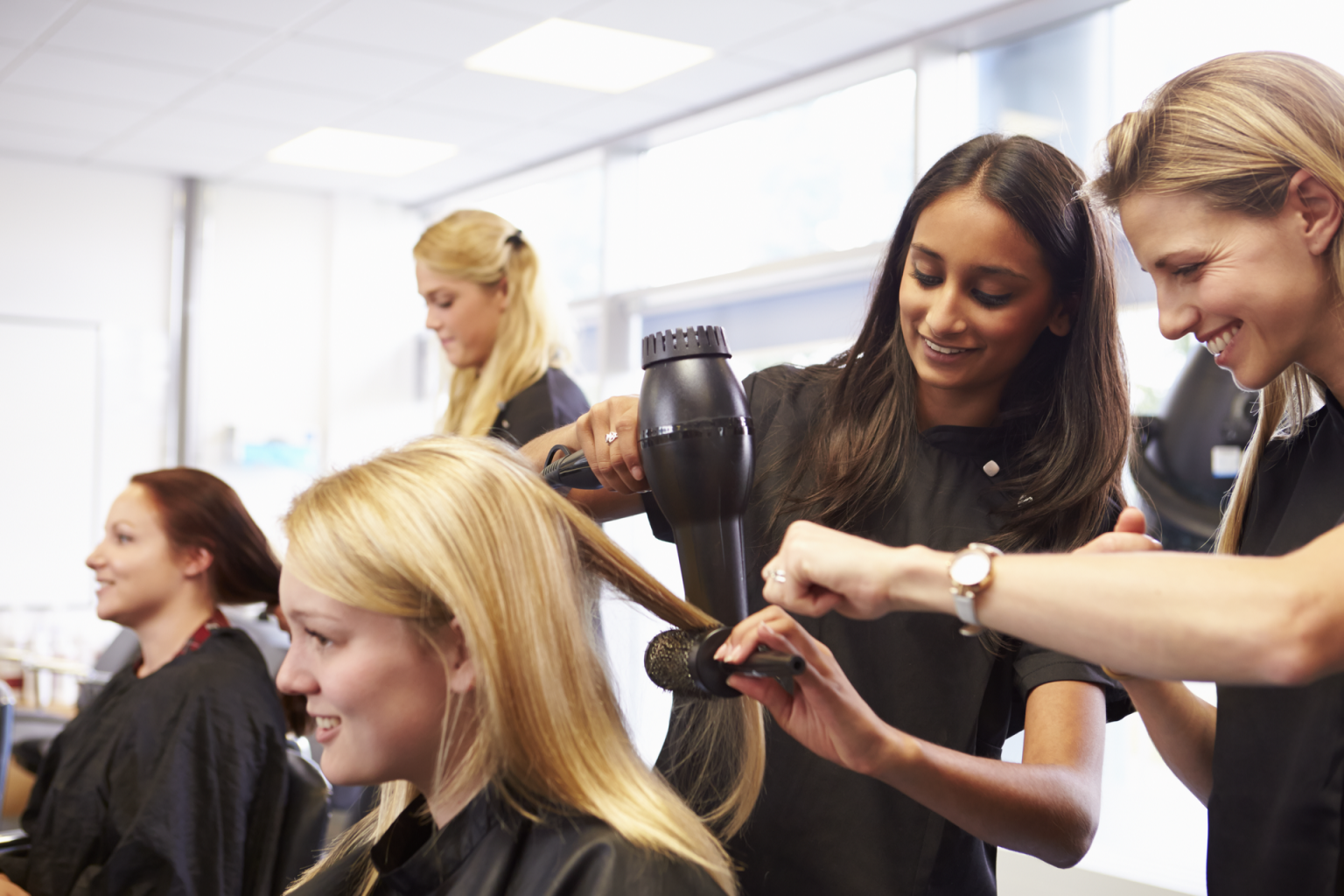 CAP Coiffure en Alternance - Formation Adulte en 1 an - CFA Espace Concours